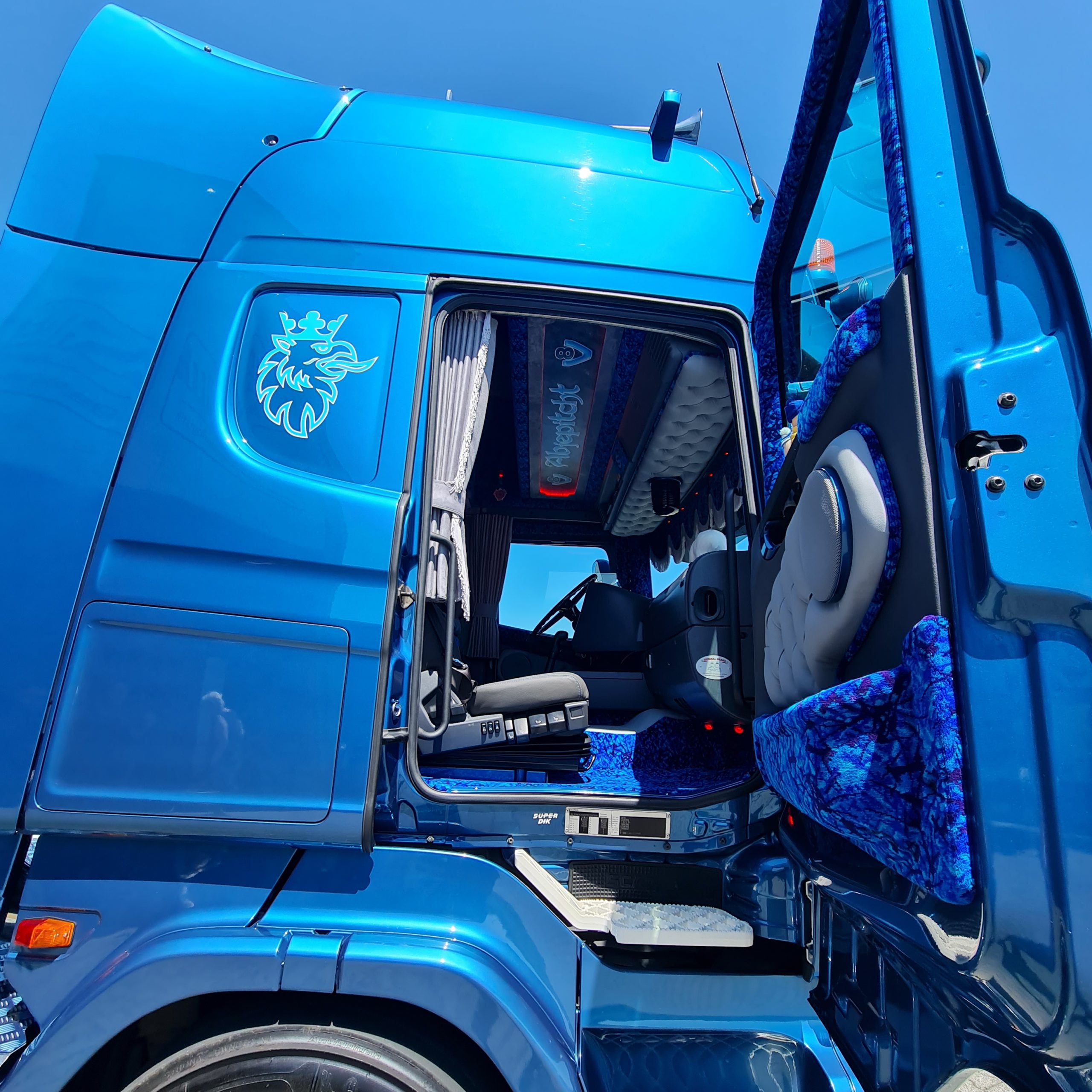 Westwood Truck Interieur-Customs Showtruck Scania R 560 V8 Interieur – Westwood Truck Customs